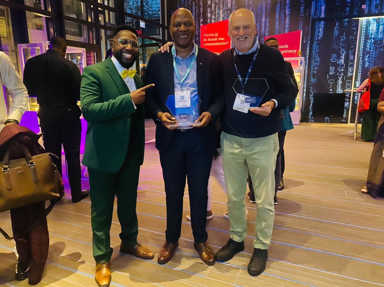 Dr. Ayoade Adeyemi Emerges Global Mentor of the year at YBI 2022 Global ...